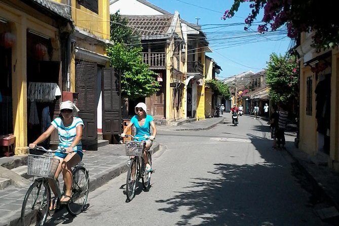 Hoian Full-Day Exploring, Handicraft Museum, Custom Suit Tailoring - First Stop: Sontratours and Free Time in the Old Town