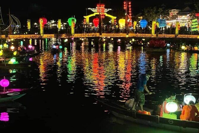 HoiAn Walking Tour with RiverBoat-Night Market-Colourful Lantern - What Travelers Say