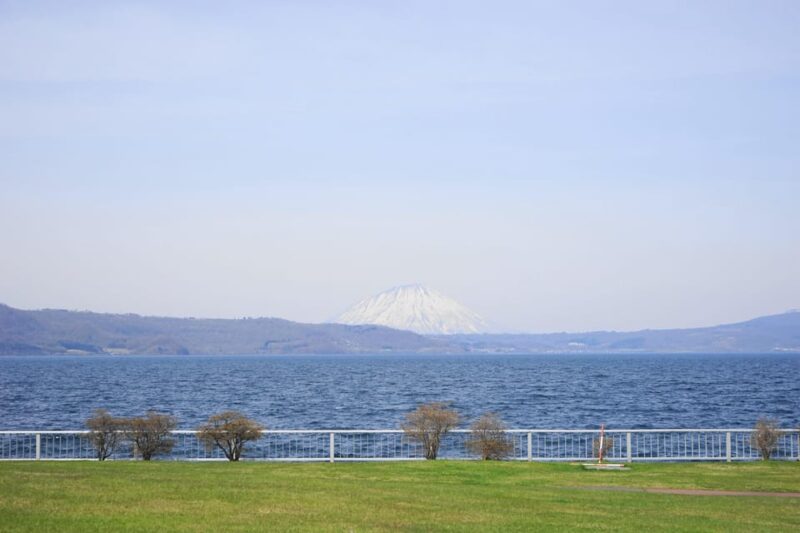 Hokkaido Lake Toya Full-Day Tour - Showa Shinzan