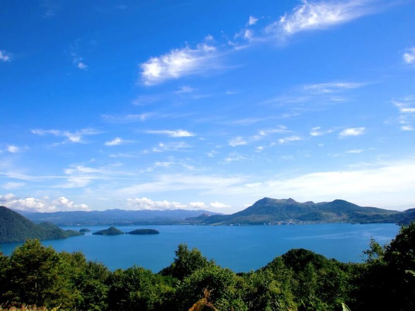 Hokkaido Noboribetsu Lake Toya Tour from Sapporo - Review Highlights from Travelers