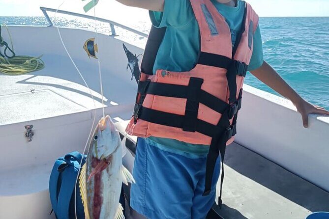 Holbox - Fishing & Snorkeling in Cabo Catoche with drinks & snack - A Closer Look at the Experience