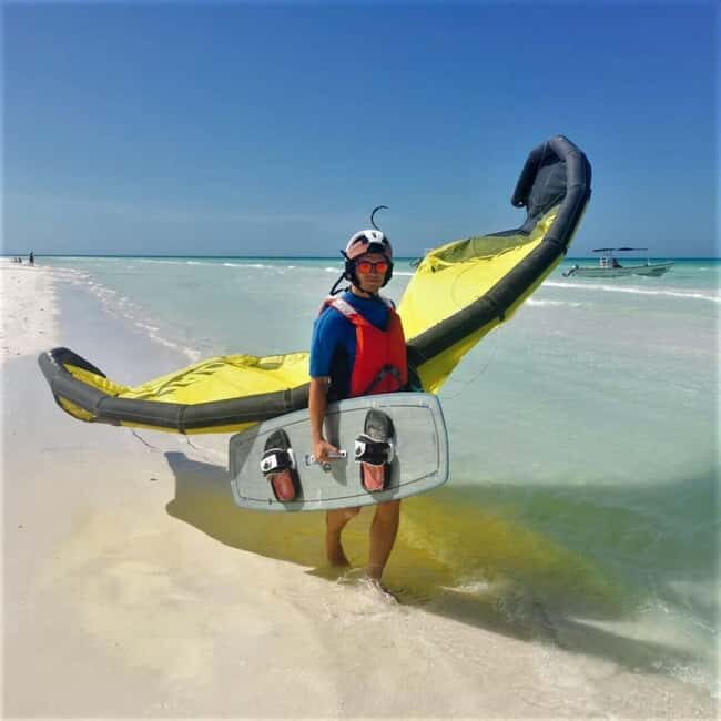 Holbox: Kitesurfing Lessons Private Course (6 hours) - FAQ