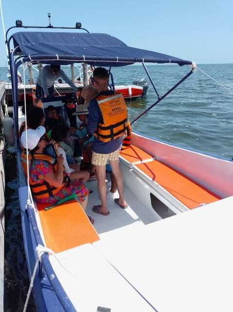 HolBox: Private Tour with Transfers - Frequently Asked Questions