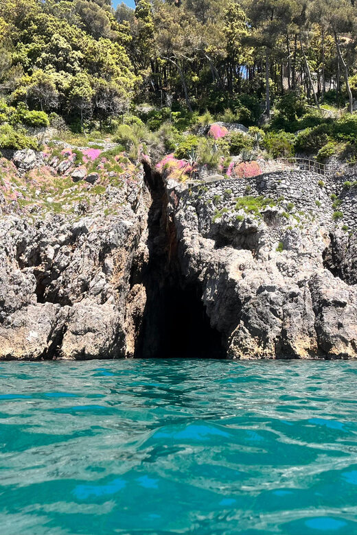 Holiday Golfo dei Poeti: Boat Tour and Tasting - The Authentic Experience: What Travelers Say