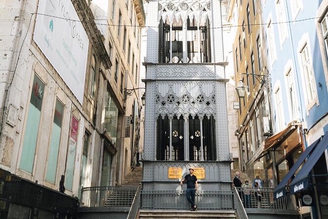 Holiday Photoshoot in Lisbon - Who Would Love This Experience?