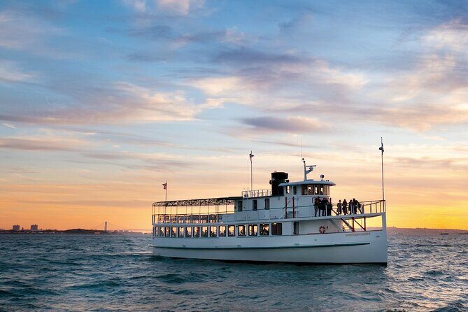 Holiday Sunset Cruise in Boston Harbor - Setting the Scene: What You Can Expect