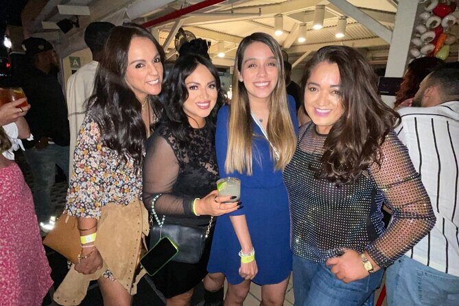Hollywood Club Crawl in Los Angeles - A Closer Look at the Hollywood Club Crawl Experience