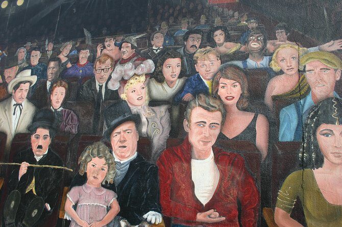 Hollywood Scavenger Hunt Adventure - Who Is This Tour for?