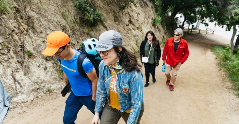Hollywood Sign Hiking Tour to Griffith Observatory - An In-Depth Look at the Hollywood Sign Hiking Tour
