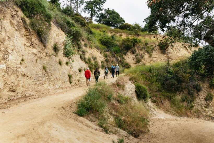 Hollywood Sign Hiking Tour to Griffith Observatory - FAQ