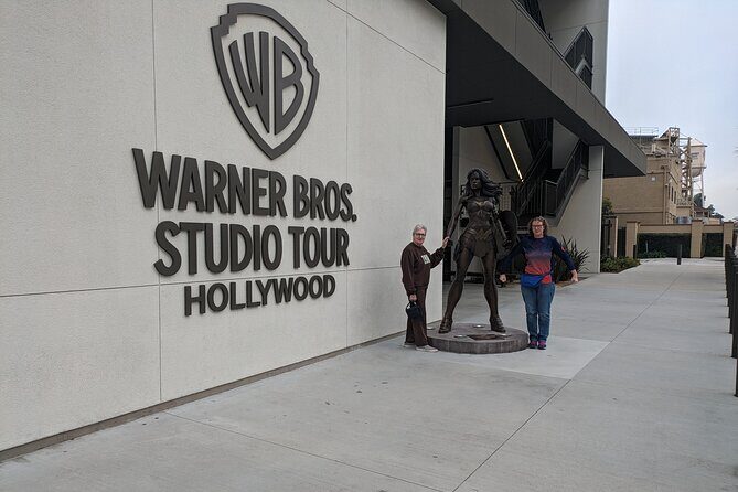 Hollywood Walk of Fame and Warner Bro Studio Tour and Lunch stop - Key Points
