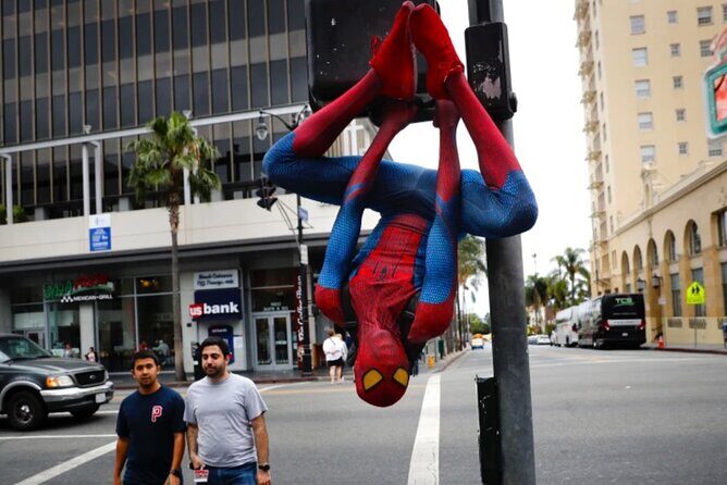 Hollywood Walk OF Fame Experience and Sightseeing - The Sum Up