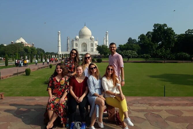 Holy city with Golden triangle group tour - Key Points