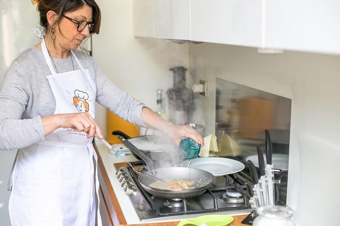 Home Cooking Class & Meal With a Local in Como - The Cooking Class Experience