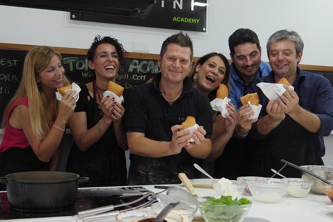 Homemade Pizza Class in Napoli - Reviews and Feedback From Travelers