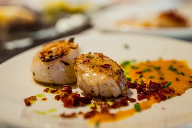 HONDARRIBIA SIGHTSEEING and PINTXOS - Private Gastronomic Adventure - Key Points