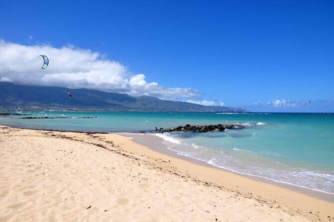 Honeymoon Airport Lei Greeting on Kahului Maui - Key Points