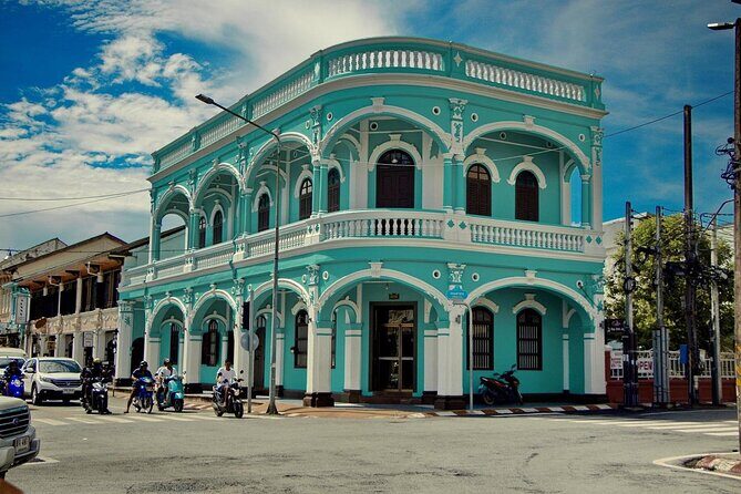 Honeymoon with Phuket Best photography Service - Key Points