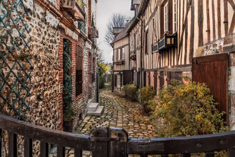 Honfleur Private Guided Walking Tour - The Experience of a Private Guided Tour