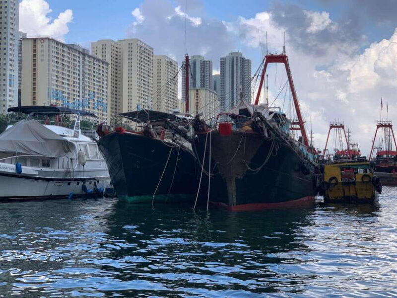 Hong Kong: Aberdeen Boat Tour and Visit Floating Museum - Food and Refreshments