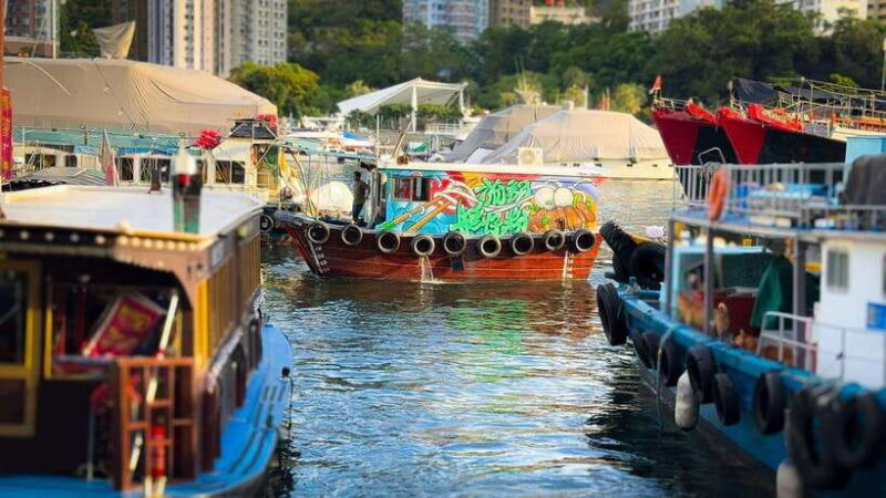 Hong Kong: Aberdeen Private Sampan Cruise w/Noodles Lunch - Introduction