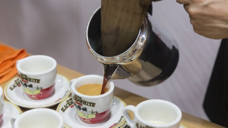 Hong Kong: City Highlights Guided Tour w/Entry Fees & Lunch - Highlights That Make the Tour Special