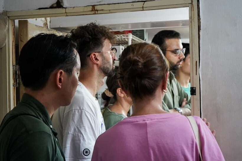 Hong Kong: Dark Side of Hong Kong Caged Homes Walking Tour - A Closer Look at the Tour Itinerary