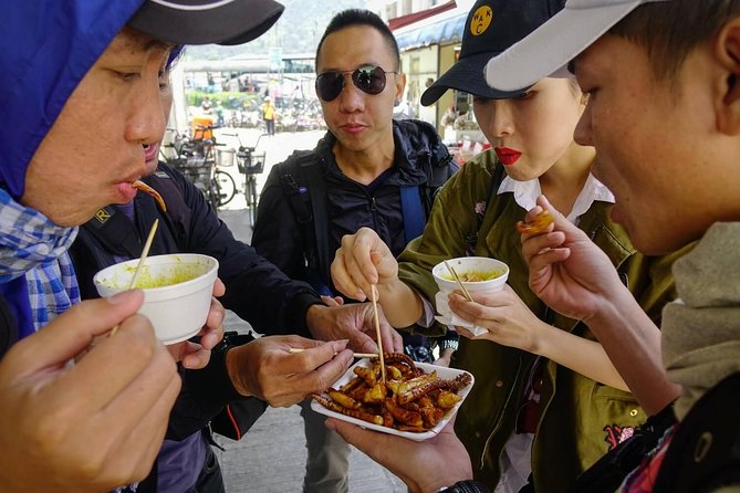 Hong Kong Food Tour with a Local: A Feast for Foodies 100% Personalized - Why This Food Tour Stands Out