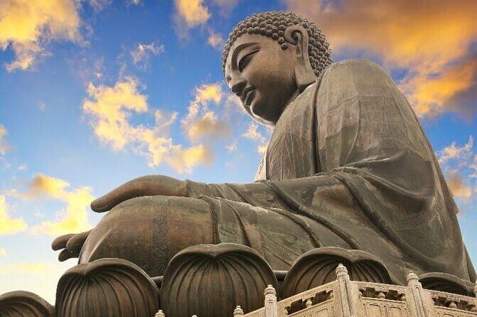 Hong Kong Full-Day Private Walking Tour with a Local Guide - Practicalities and Considerations