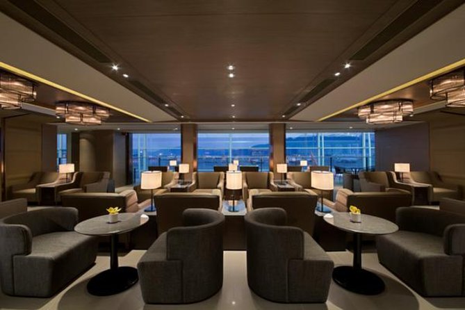 Hong Kong International Airport Plaza Premium Lounge - Amenities and Features in Detail