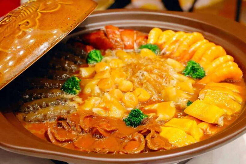 Hong Kong: Lamma Island Walking Tour with Lunch - Key Points