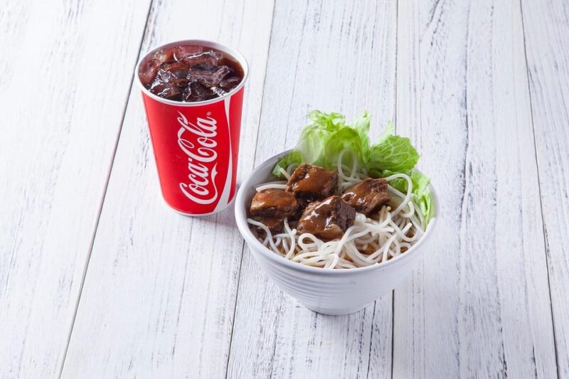 Hong Kong: Ocean Park Entry Ticket + Local Style Set Meal - Practicalities and Tips