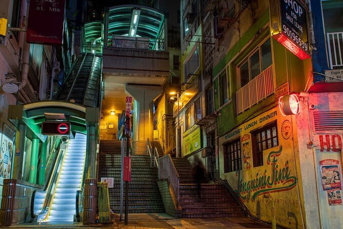 Hong Kong Photography Masterclass - Private Photography Lesson - Exploring the Itinerary: From Markets to Night Lights