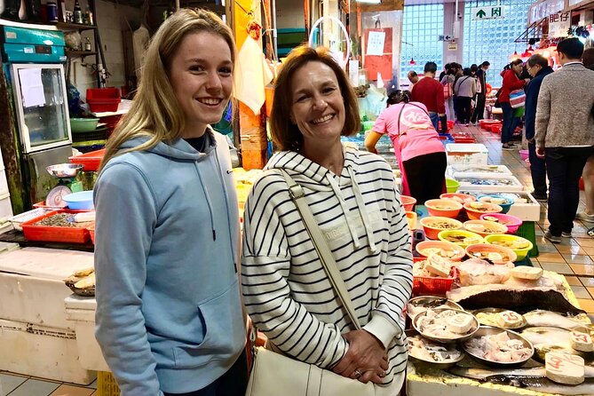 Hong Kong Private Tour with a Local: 100% Personalized, See the City Unscripted - FAQs