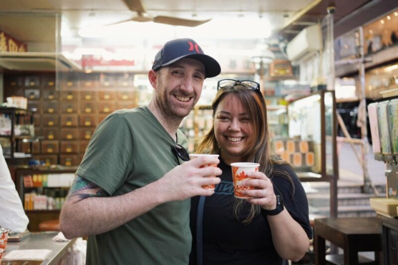 Hong Kong: Street Food Tasting Tour in Old Town Central - Weather & Practicalities