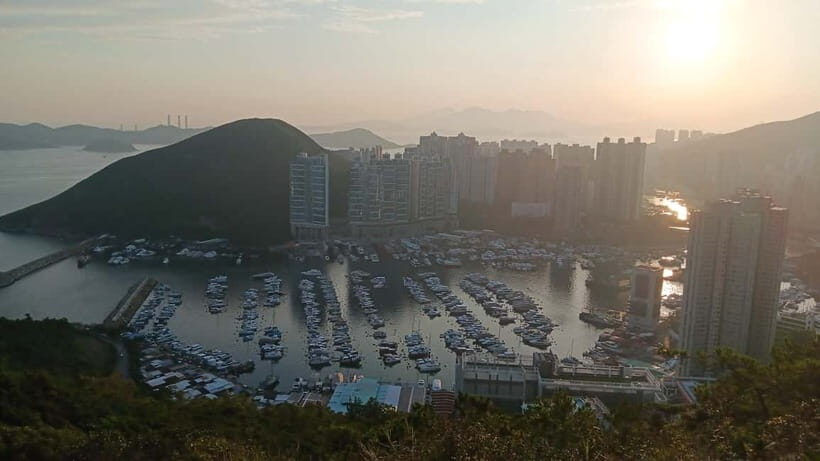 Hong Kong Sunset Brick Hill Hiking in Aberdeen - Key Points