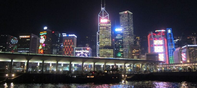 Hong Kong: Victoria Harbor Symphony Unlimited Drink Cruise - Who Will Love This Experience