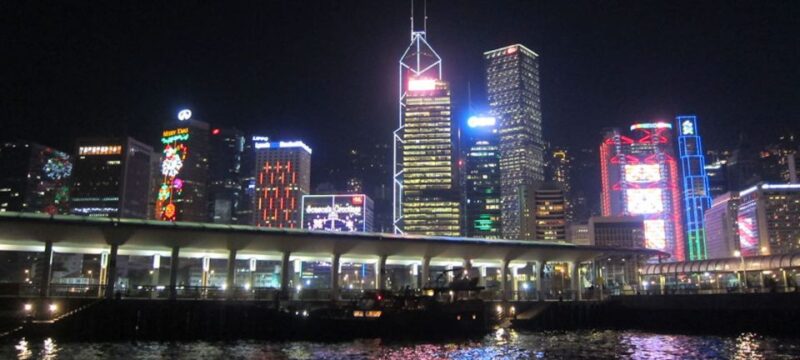 Hong Kong: Victoria Harbor Symphony Unlimited Drink Cruise - Who Is This Tour Best For?