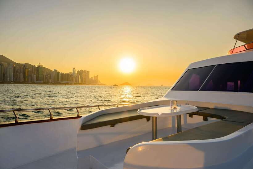 Hong Kong: Victoria Harbour Evening Cruise with Drinks - Who Should Book This Tour?