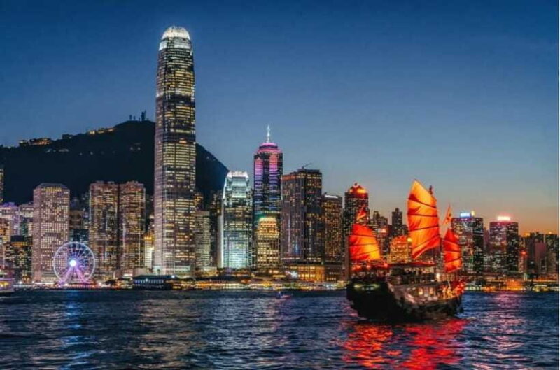 Hong Kong: Victoria Peak Tram & Cruise Buffet Tour - Authentic Traveler Feedback
