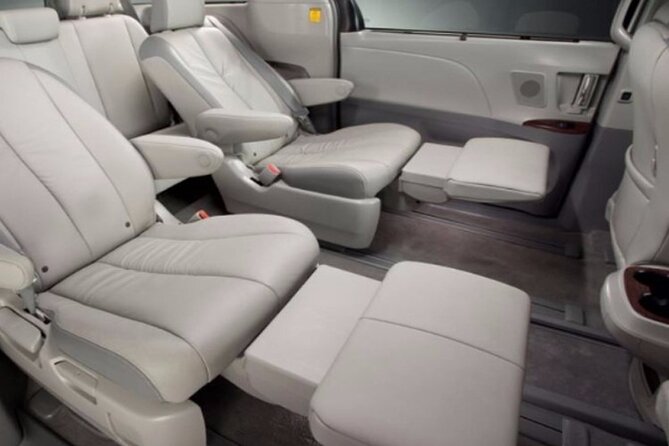 Honolulu Airport & Waikiki Hotels Private Transfer by Minivan (up to 5 people) - FAQ