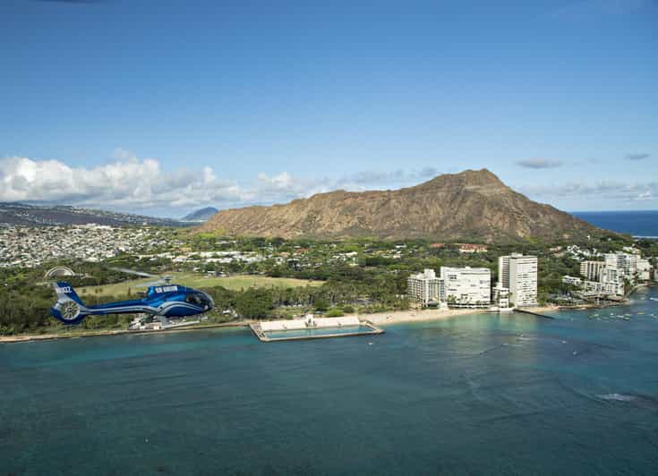 Honolulu: Blue Skies of Oahu Helicopter Tour - The Pilot and Group Atmosphere