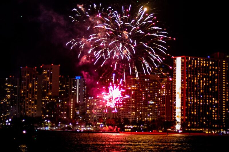 Honolulu: Friday Night Fireworks Cruise with Music - Authentic Traveler Feedback