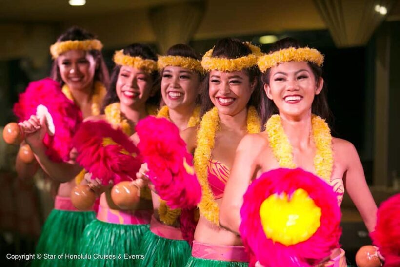 Honolulu: Pacific Star Sunset Buffet and Show - Authentic Experiences and Why They Matter