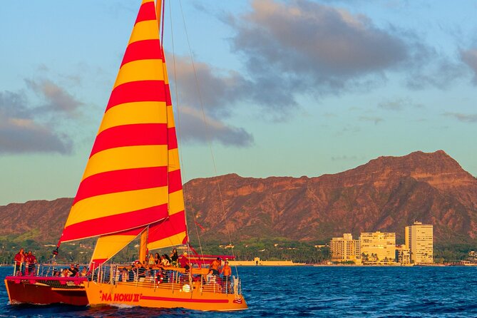 Honolulu Sunset Sail From Kewalo Harbor Including Drinks - Drinks and Amenities