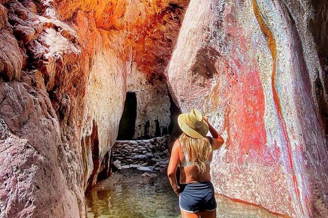 Hoover Dam Kayaking Trip, 6 Hot Springs, 6 Caves, 4 Waterfalls - Who Will Love This Tour?