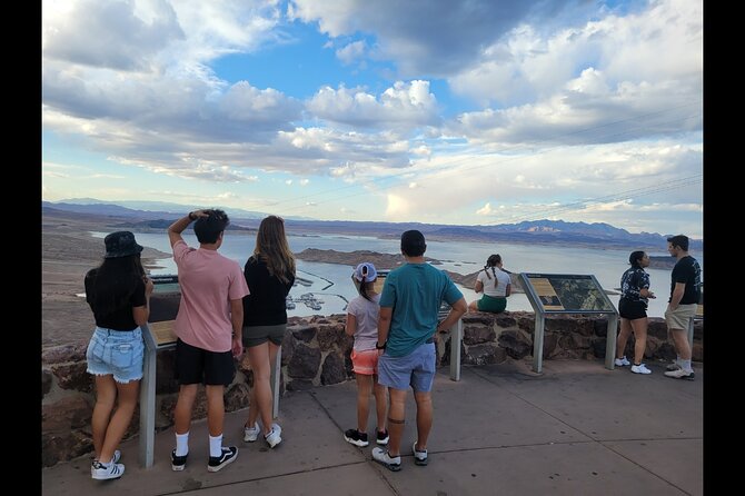 Hoover Dam Tour by Luxury SUV - Transportation and Comfort