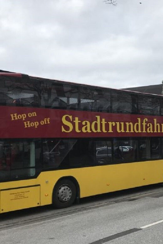 Hop-On/Hop-Off city tour incl. 1 hour harbor tour - The Experience of Guides and Logistics