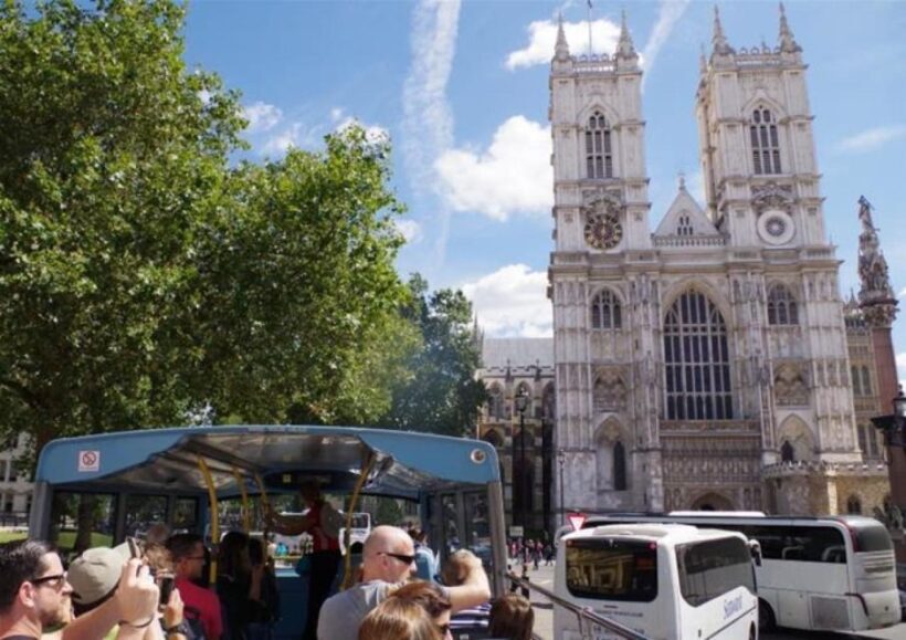 Hop-on Hop-off London Bus Tour & Westminster Abbey - Visiting Westminster Abbey: What to Expect