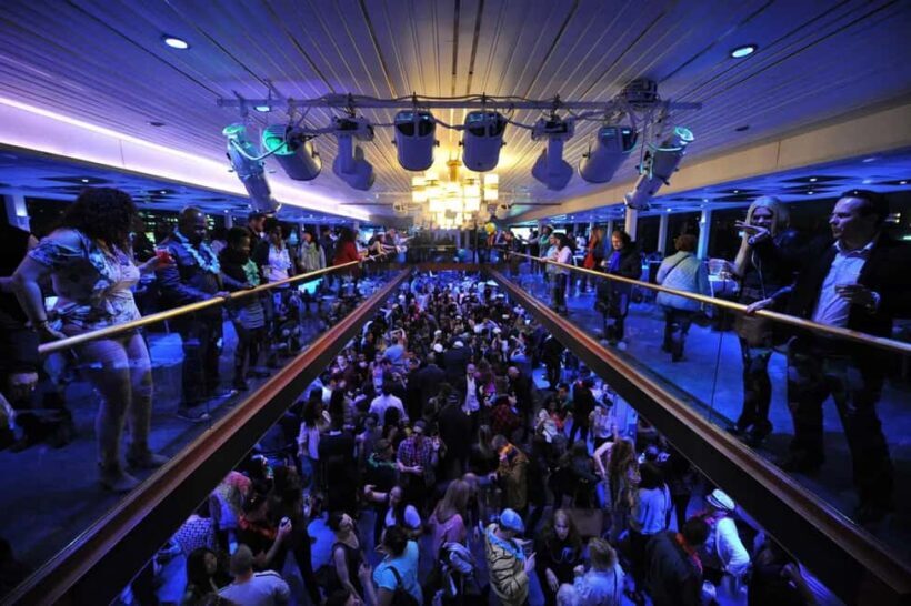 Hornblower Infinity New York New Year's Eve Party - The Experience at a Glance